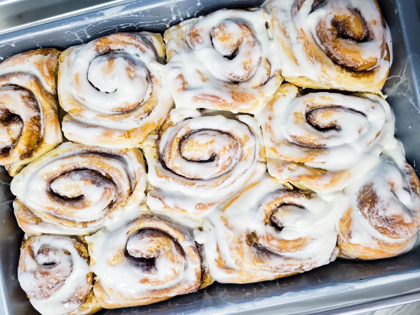 Cinnamon Rolls (4-pack) – Rosie's Bake Shoppe